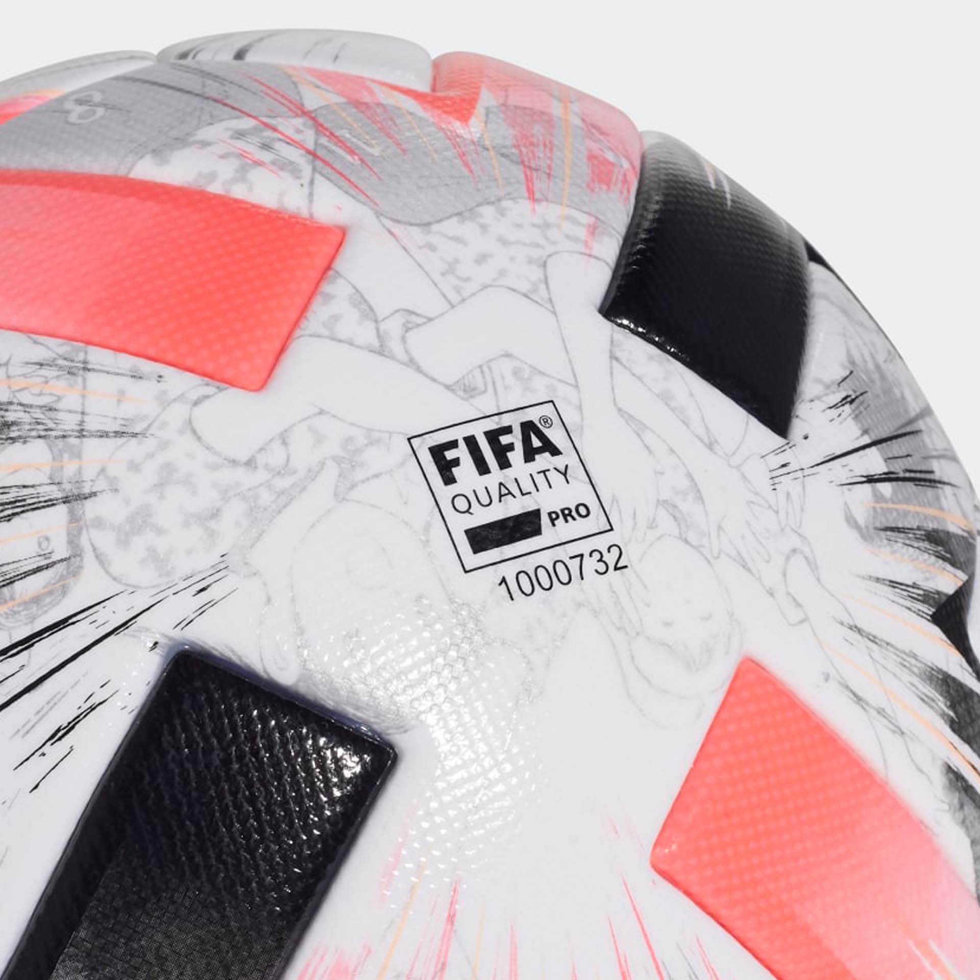 Adidas a dévoilé le ballon "Captain Tsubasa" conçu pour les JO de ...