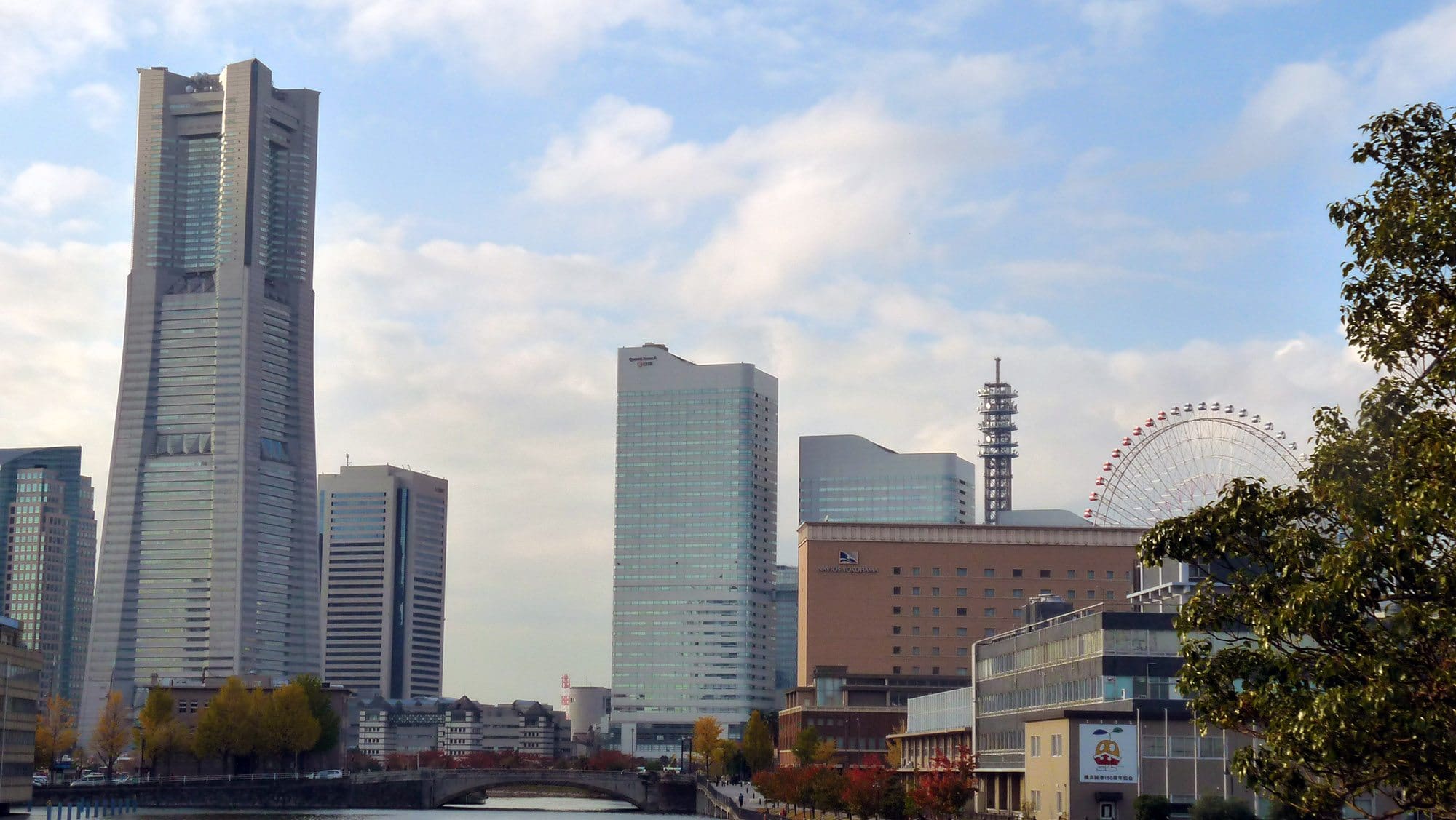 Landmark Tower | DozoDomoDozoDomo